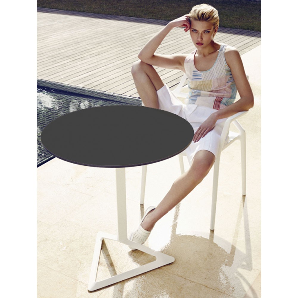 Delta Round fold-able table - Nazzek